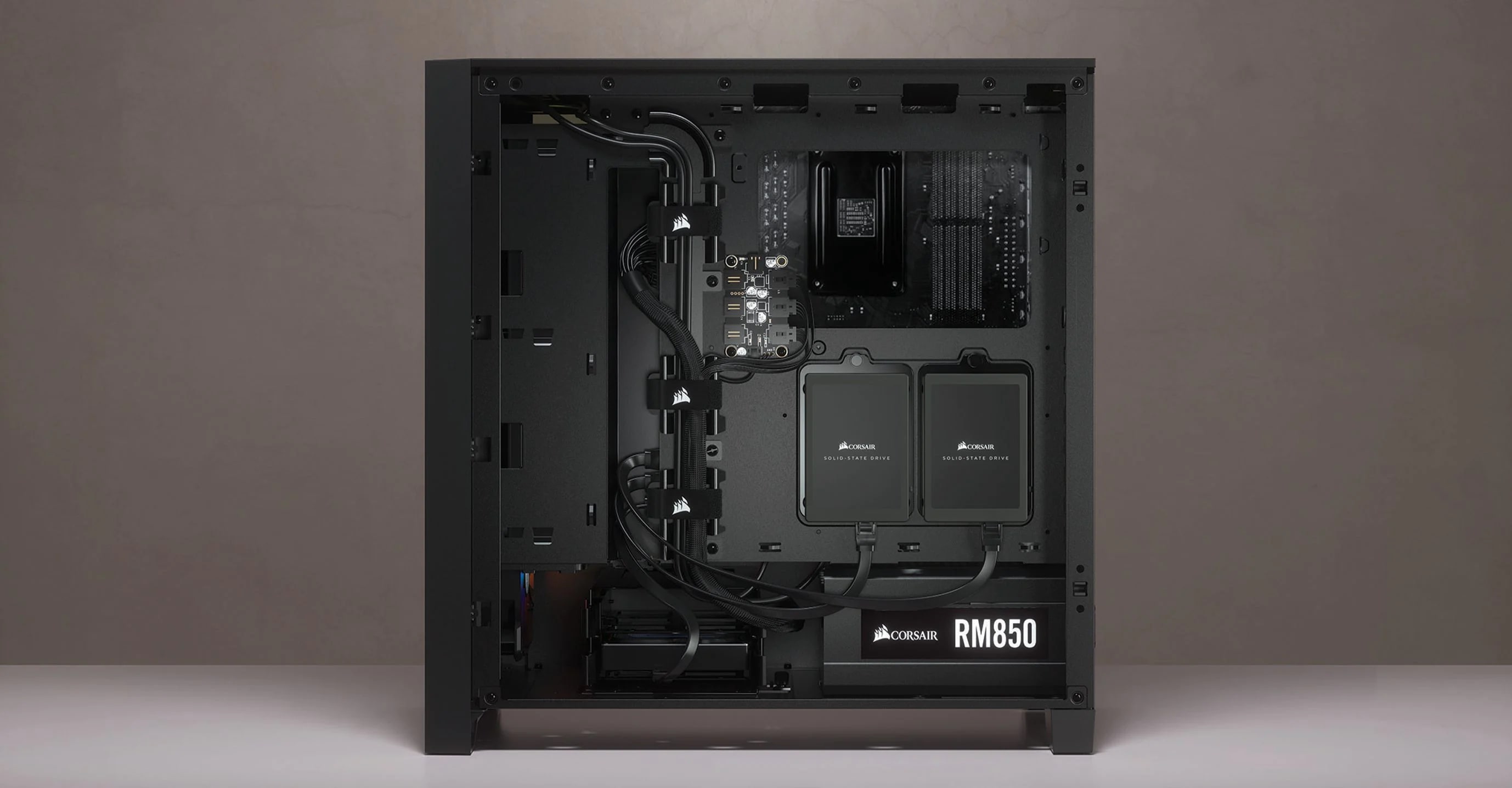 4000D Tempered Glass Mid-Tower ATX Case — White